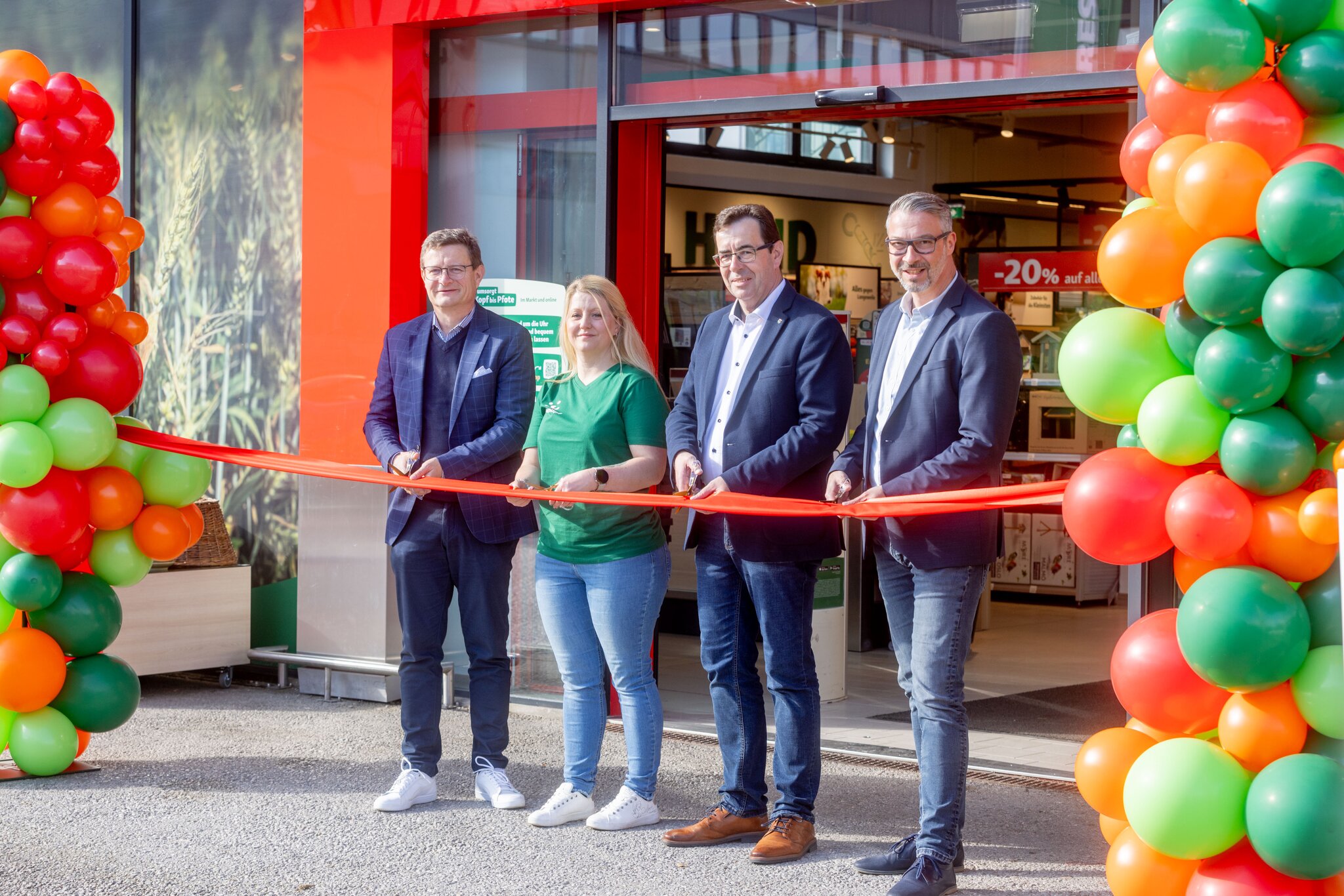 Neue Filliale: Moderner XXL-Shop in der Gemeinde Wals eröffnet - Flachgau