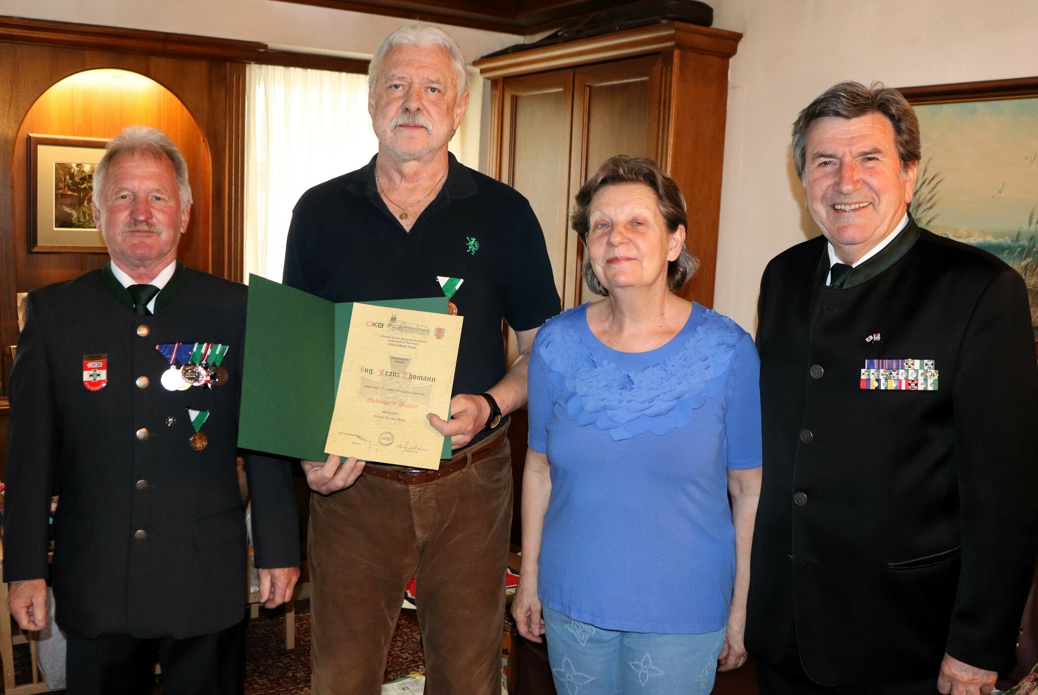 25 Jahre Mitgliedschaft: ÖKB Stainz-Gratulation an Ing. Franz Thomann ...