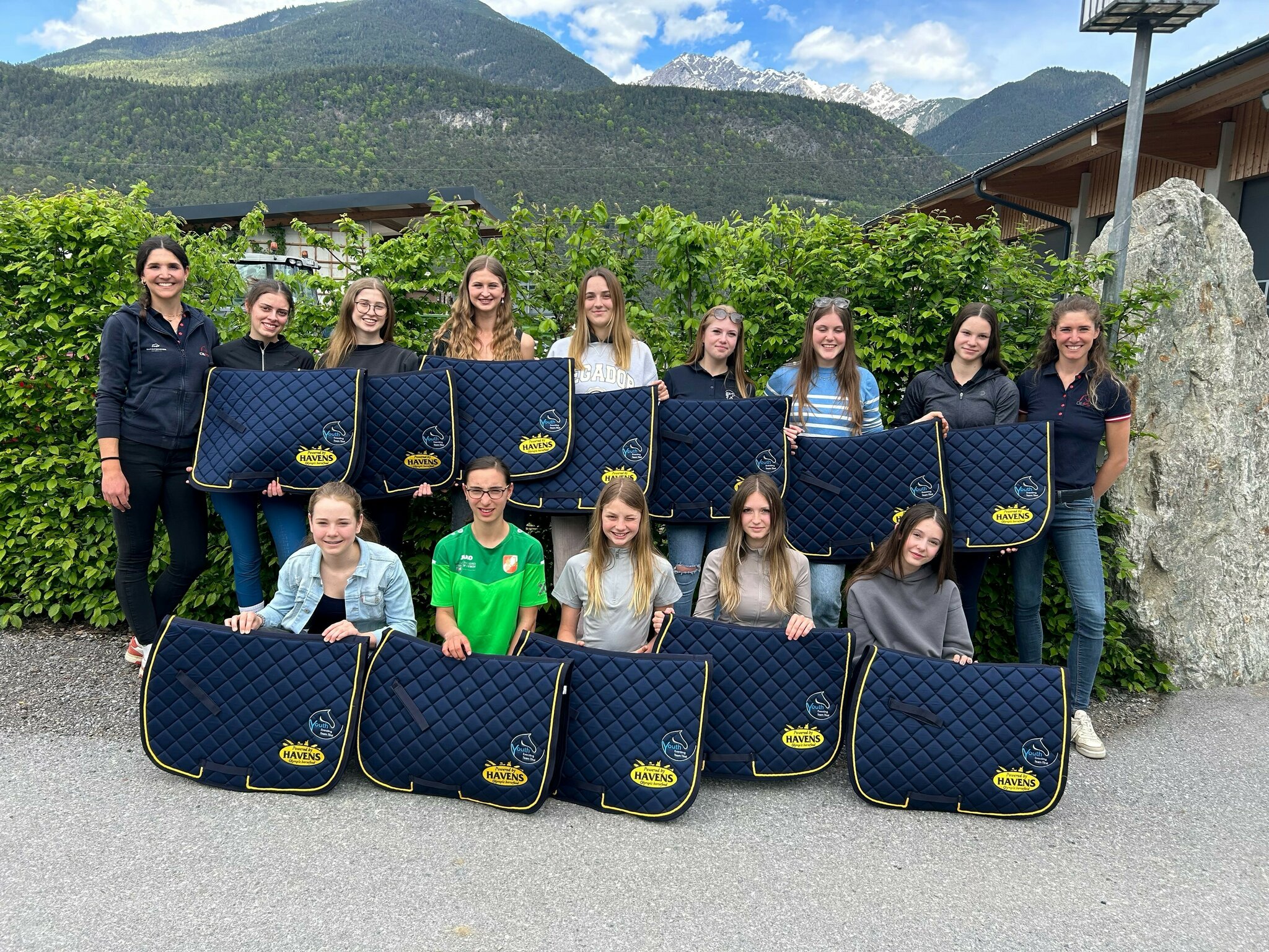 Nachwuchsprojekt des Pferdesportzentrum Inzing uU: Youth-Eventing-Team ...