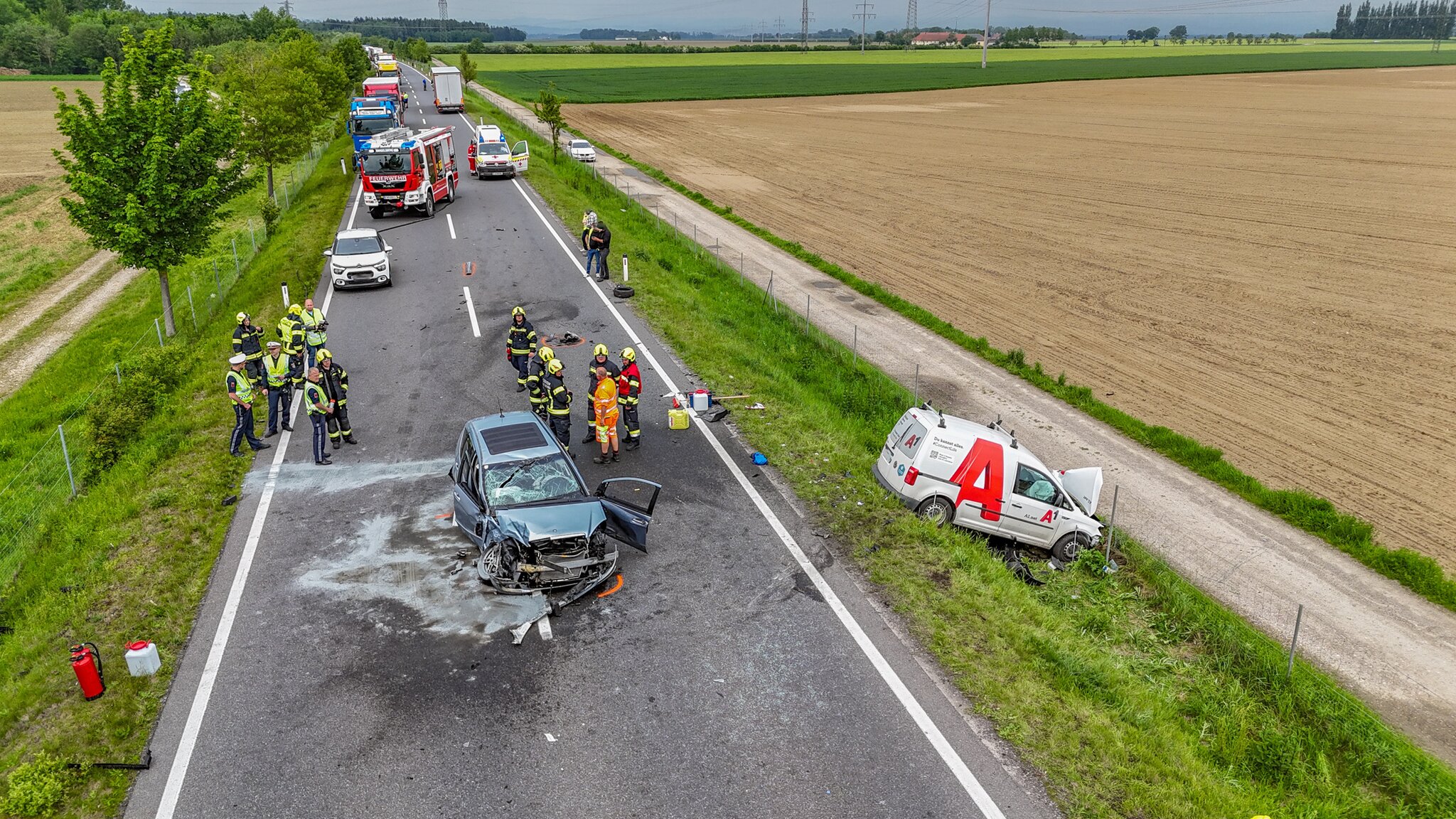 Auf B309: Schwerer Unfall in Kronstorf fordert mehrere Verletzte - Enns