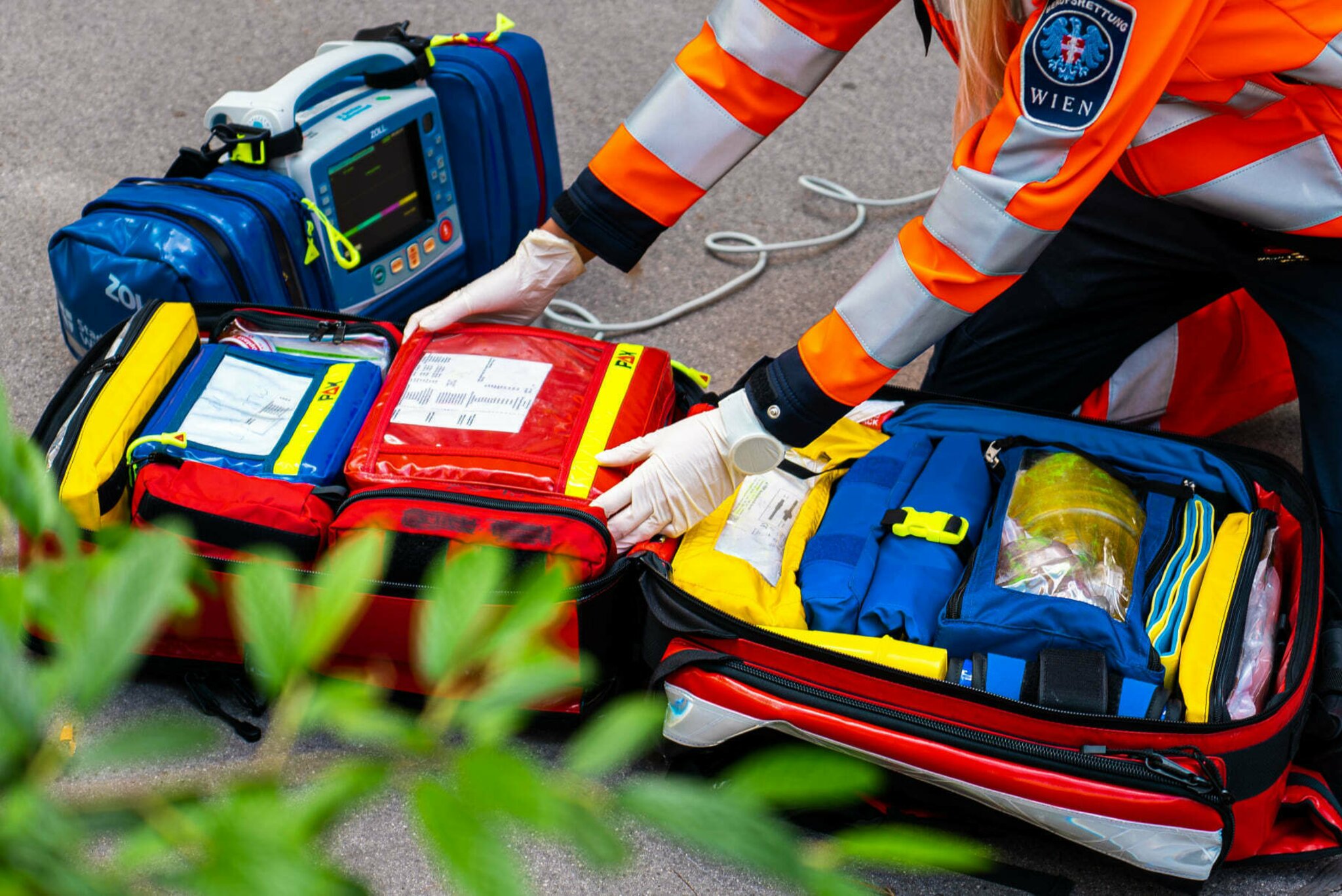 Wien: Motorradfahrer bei Verkehrsunfall lebensgefährlich verletzt - Wien