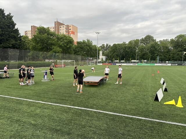 Teqball: Alexander Hamm belegt mit Partnerin Platz 2 in Bratislava ...