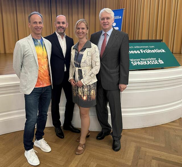 #glaubanmorgen: Marcus Wadsak beim Business Frühstück im Sparkassensaal ...