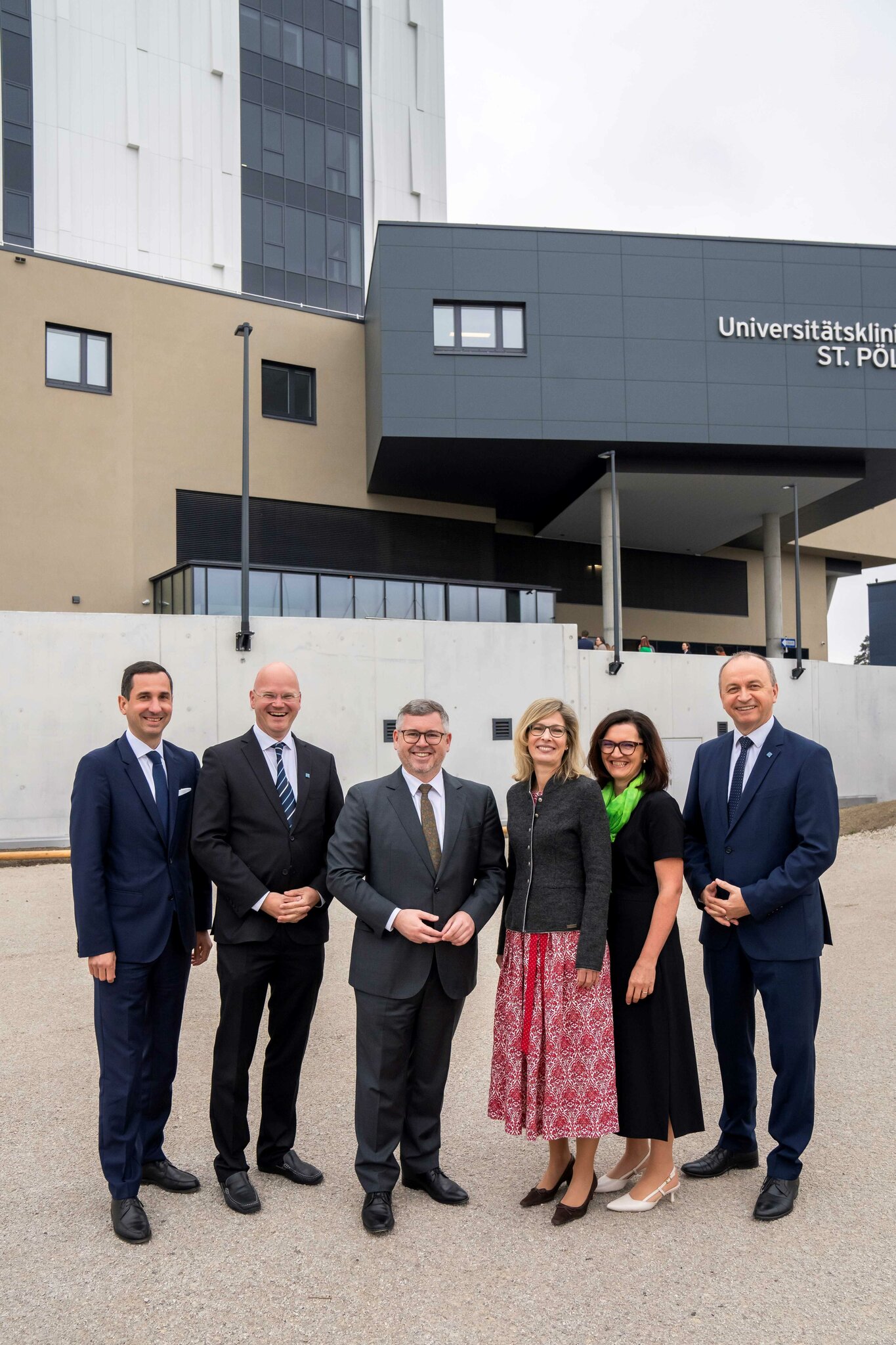 Uniklinikum St.Pölten: Karin Pieber ist neue Ärztliche Direktorin - St ...