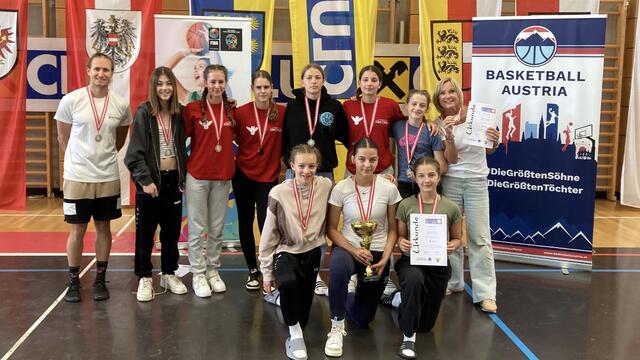 BG|BRG Porcia Spittal: Mädchen holten Landesmeistertitel in Fußball und ...