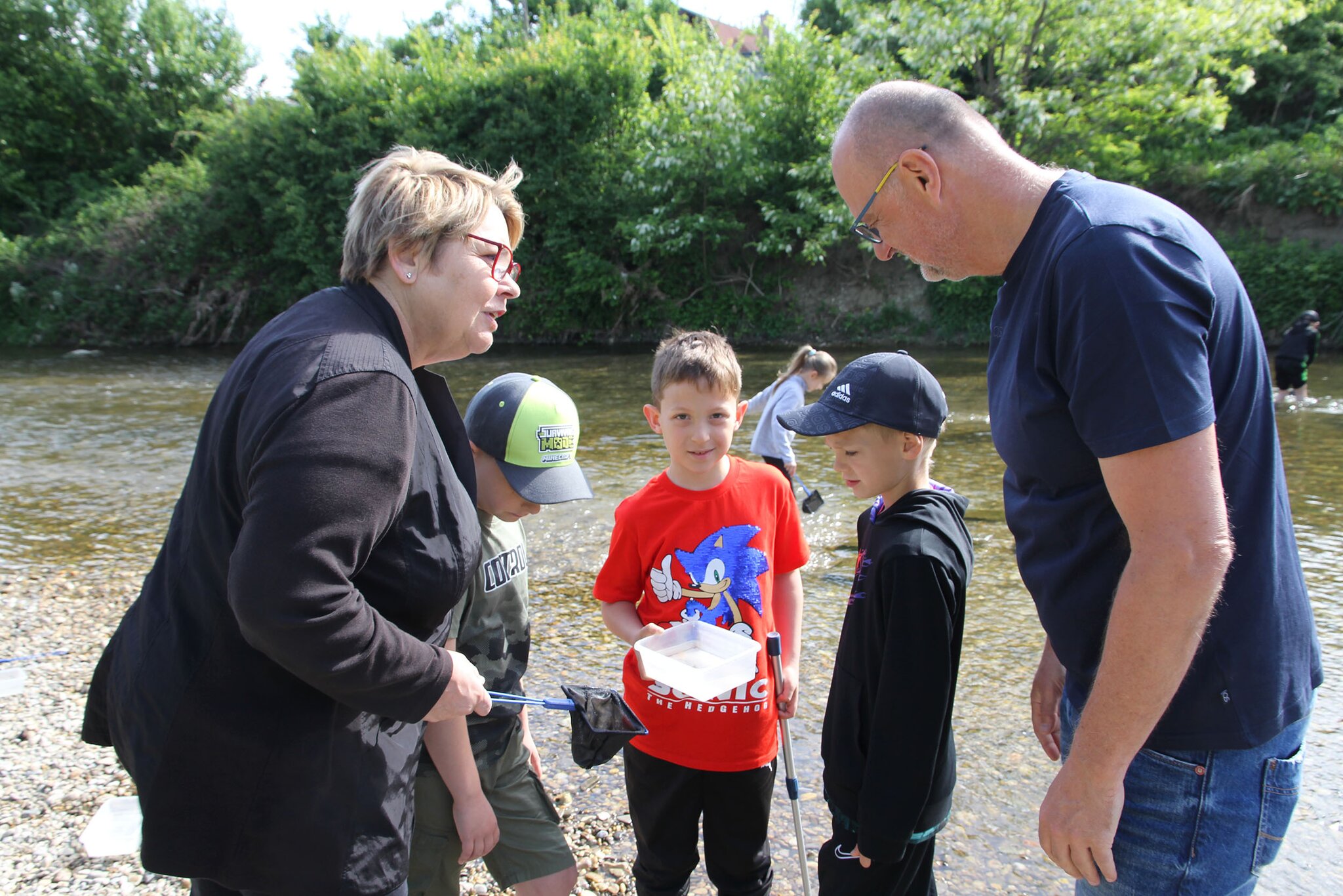 Naturerlebnis am Schwechat Fluss: Abenteuer Natur mit der Volksschule ...