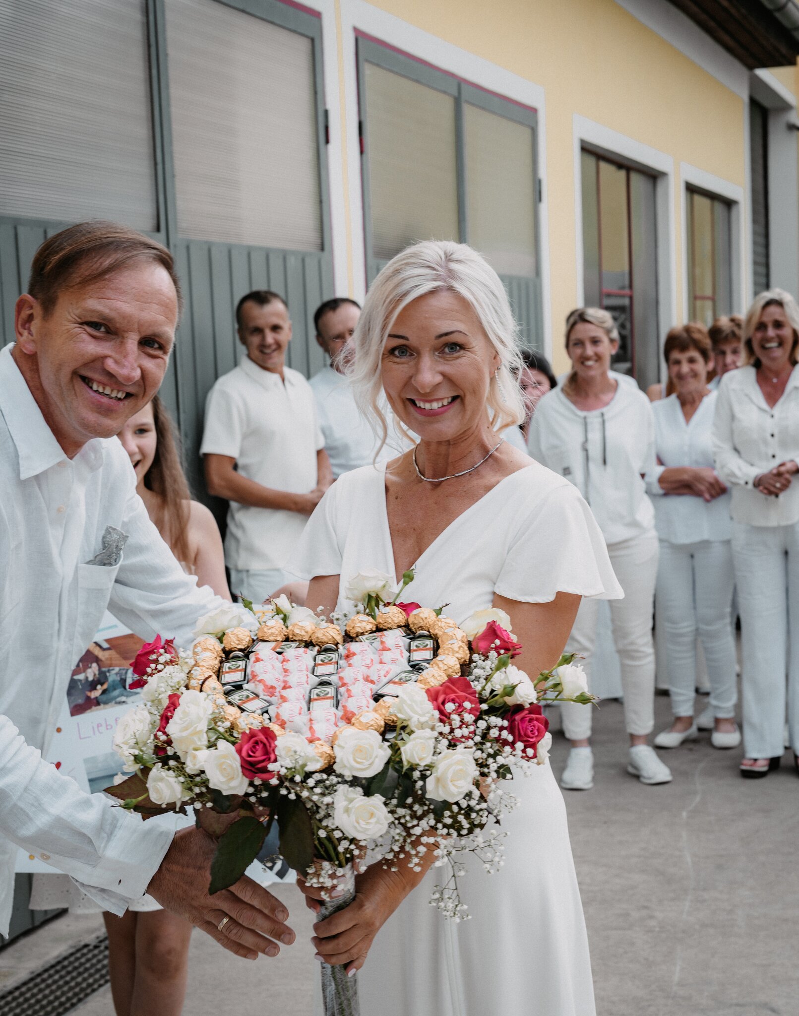 Weißes Fest bei Gutis in Kalch: 5 Nationen feiern zusammen die Silberne ...