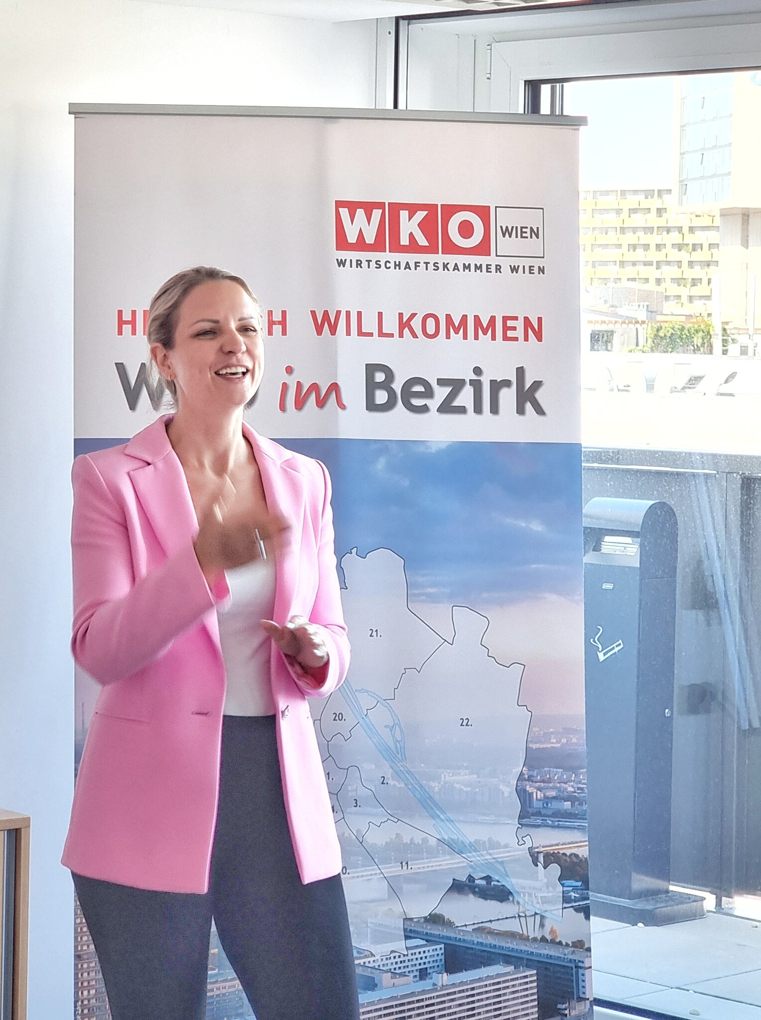 AMS Favoriten: Arbeitsmarktservice startet im ehemaligen Tlapa neu ...