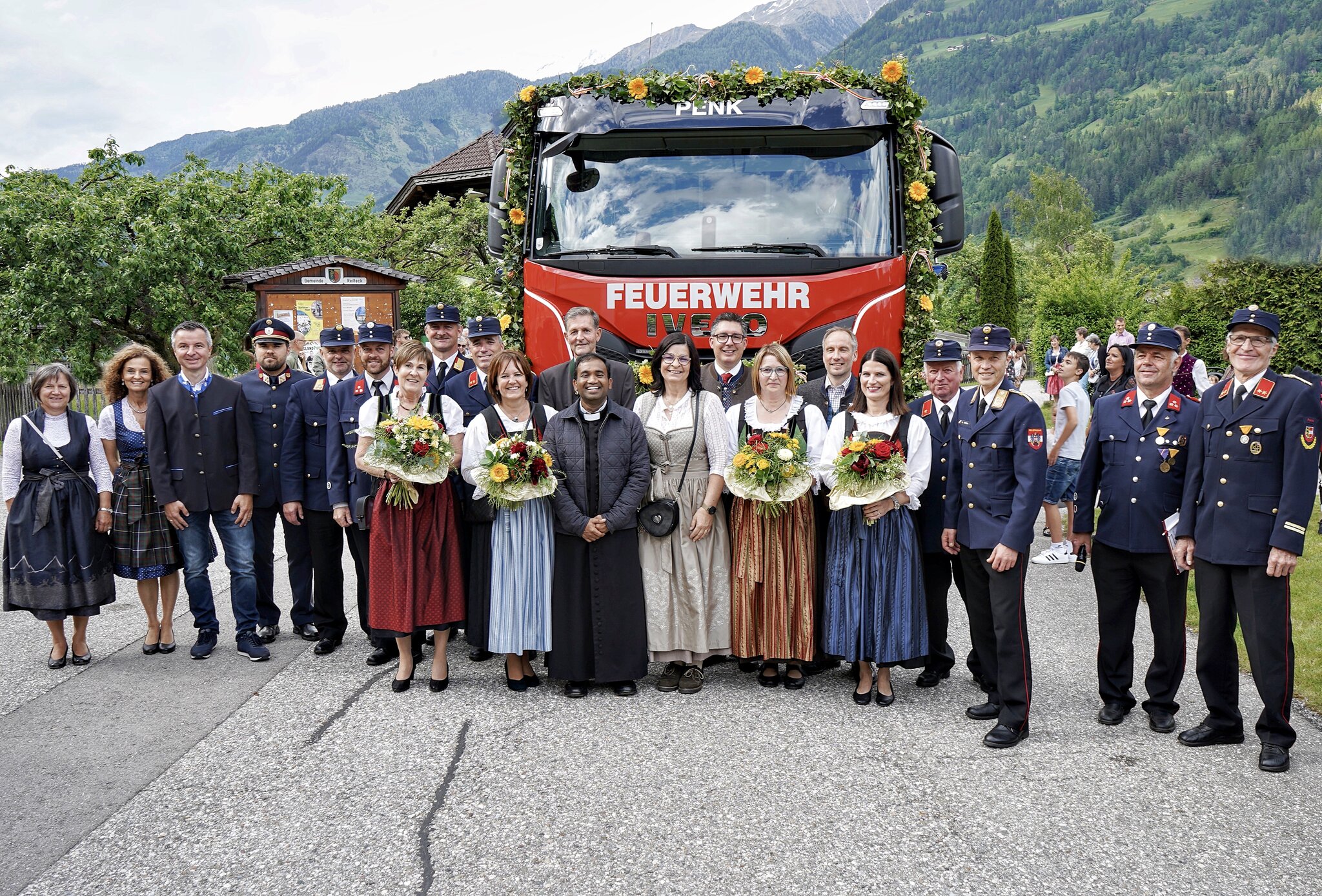 Feierlicher Festakt: Neues Löschfahrzeug der FF-Penk wurde geweiht - Spittal