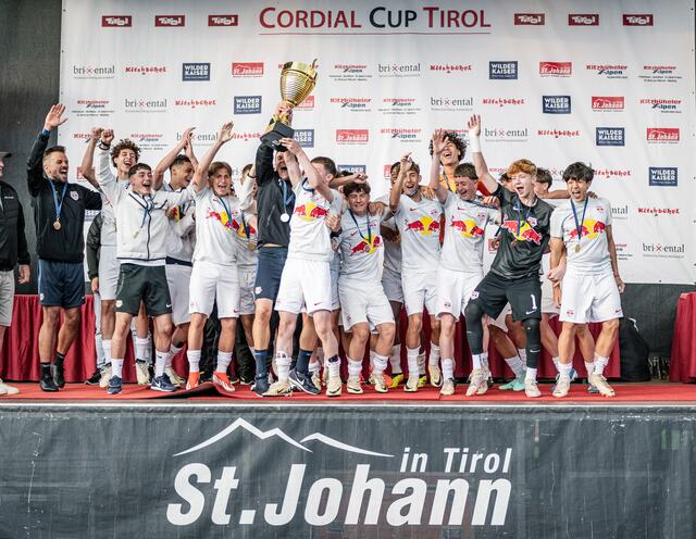 Cordial Cup 2024: Rekordkulisse bei Finalspielen des Cordial Cups ...