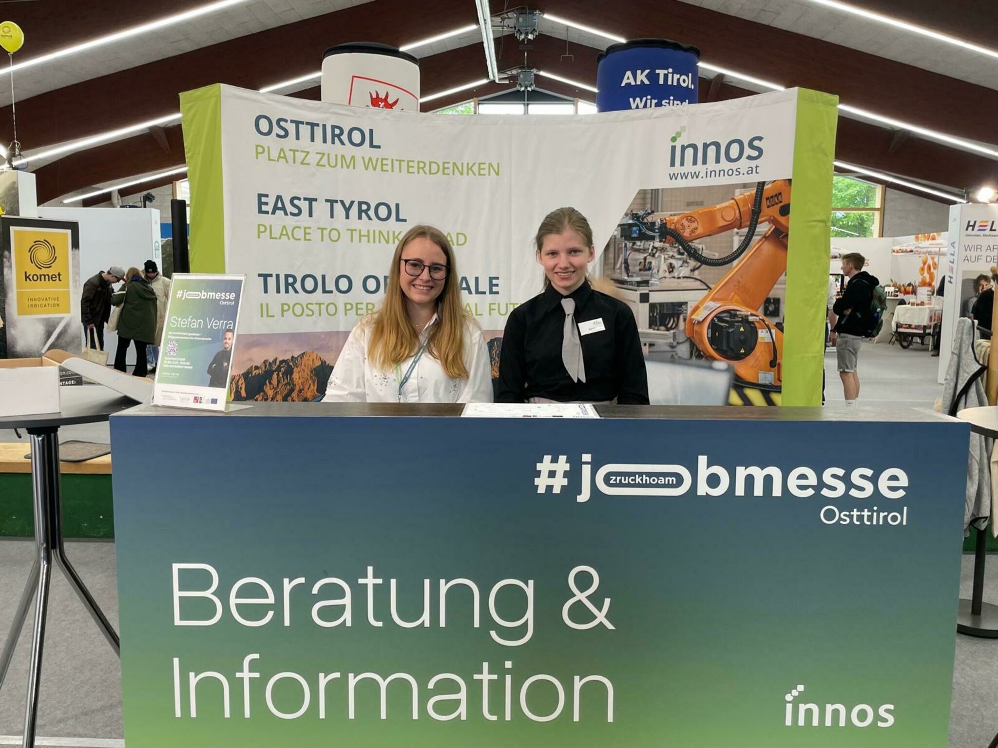"Zruck hoam": Zahlreiche BesucherInnen bei der Jobmesse 2024 - mit ...
