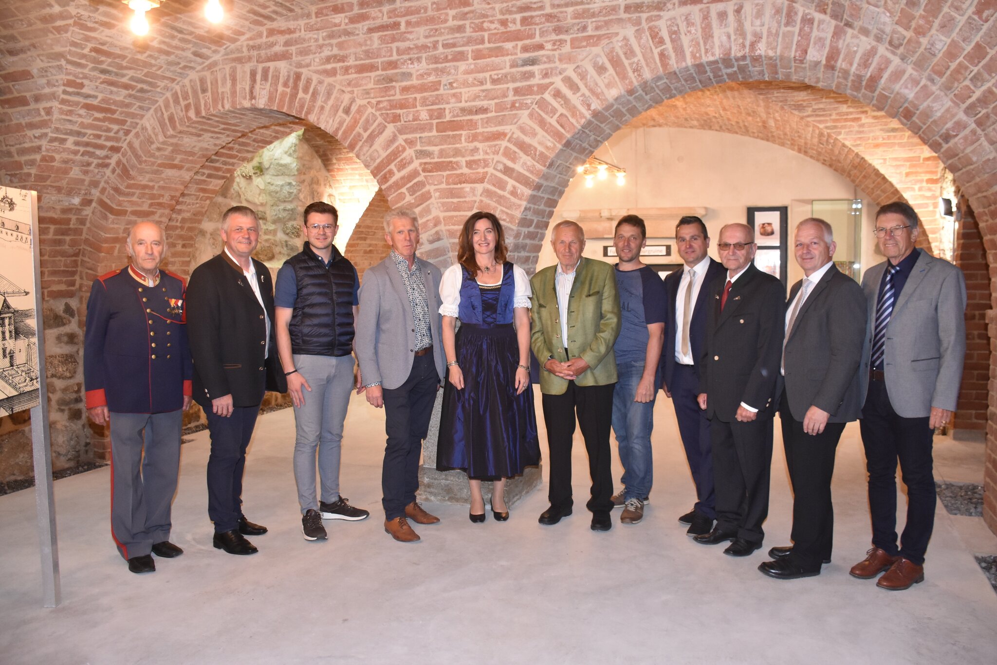 Einzigartiges neues Orts-Zentrum: Historisches Gebäude erstrahlt in neuem Glanz - Perg