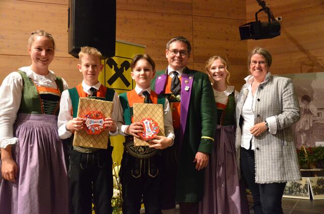 Musikkapelle Seefeld konzertierte: "Festmusik" und "Jubelklänge ...
