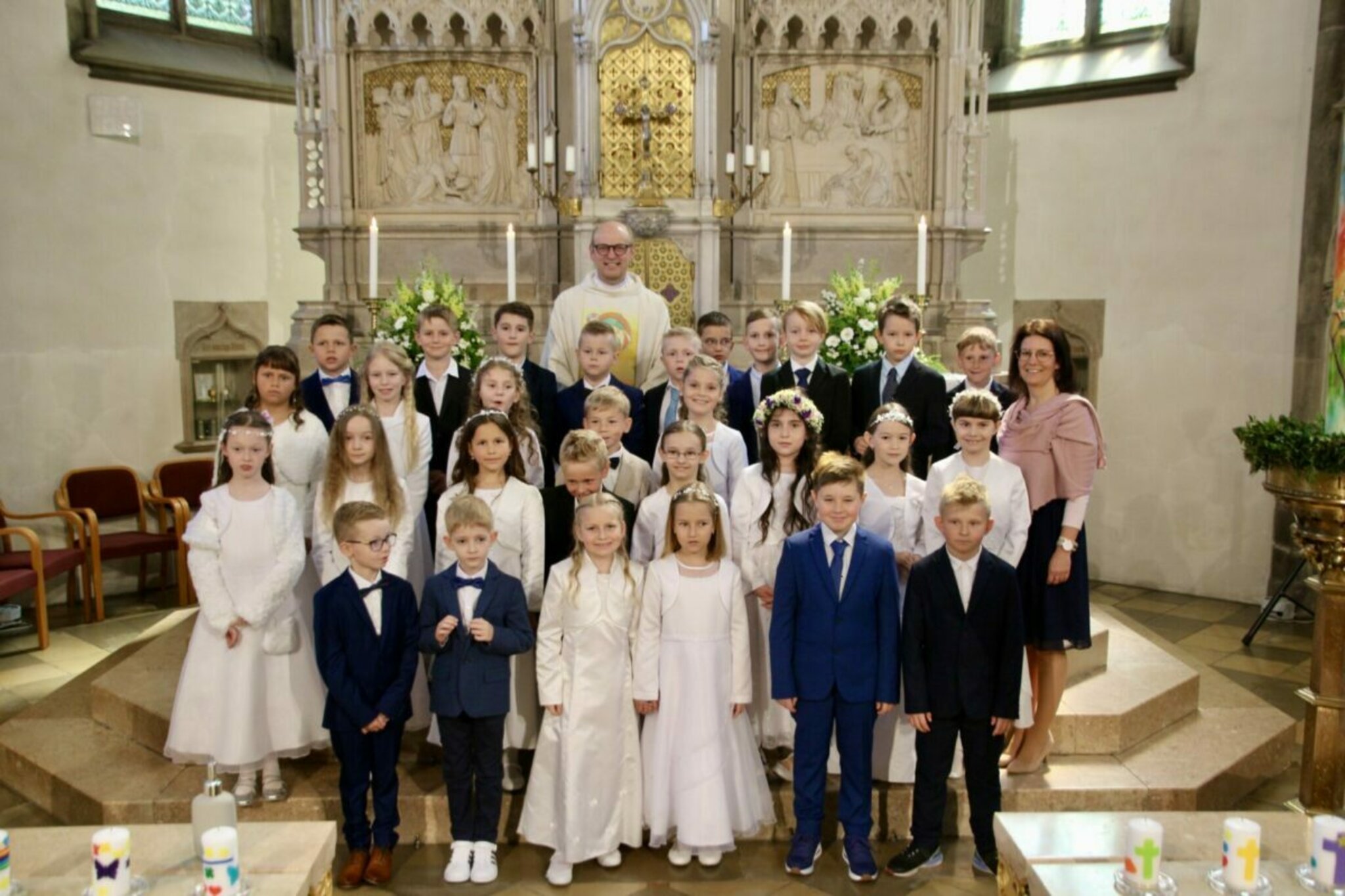 Pfarre St. Valentin: Erstkommunion 2024 - Enns