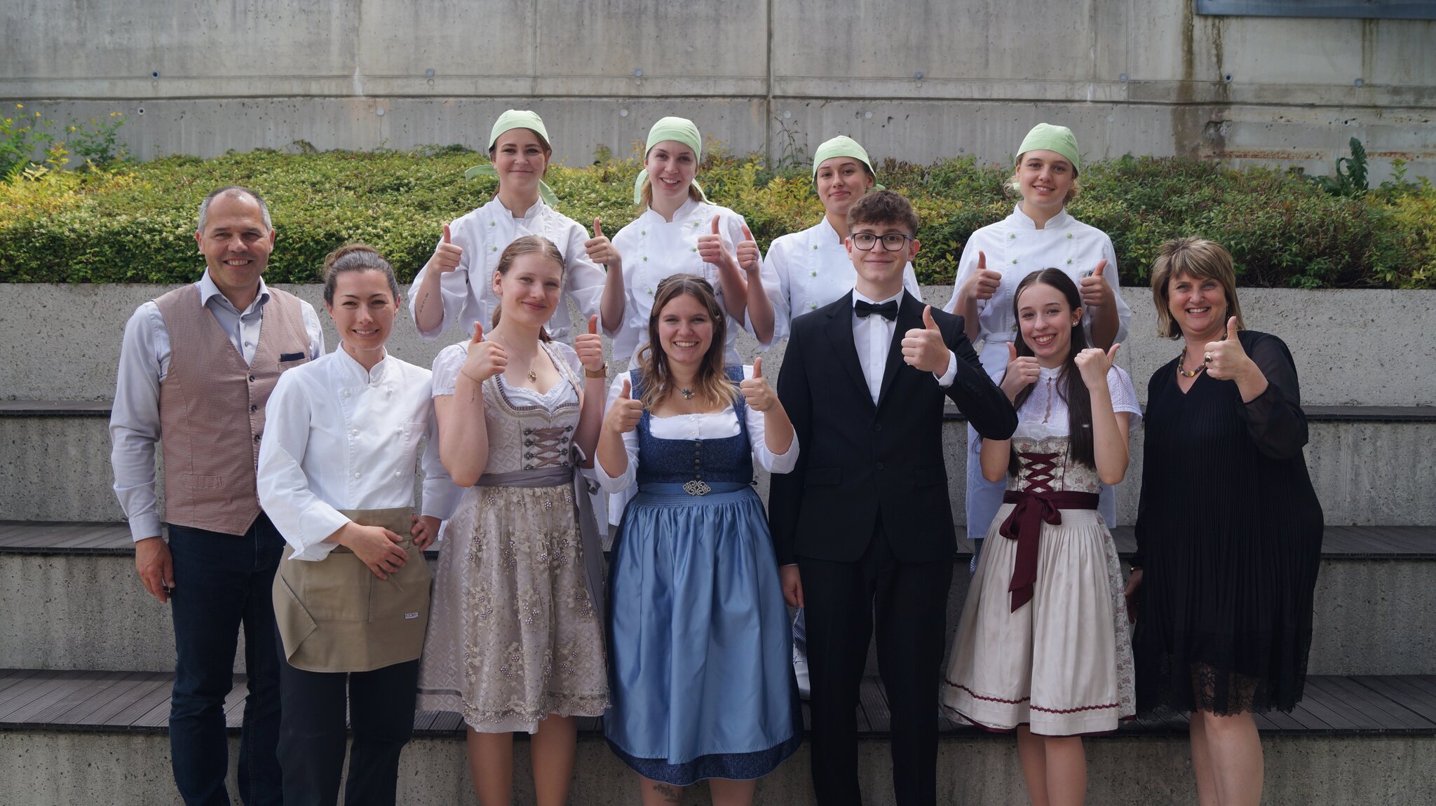 HLW-Landeck: alle bestanden!: Erfolgreicher Abschluss der Vorprüfungen ...