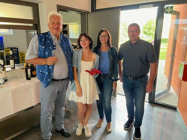 Junge Künstlerin: Michelle Berger stellt in St. Georgen aus - St. Veit