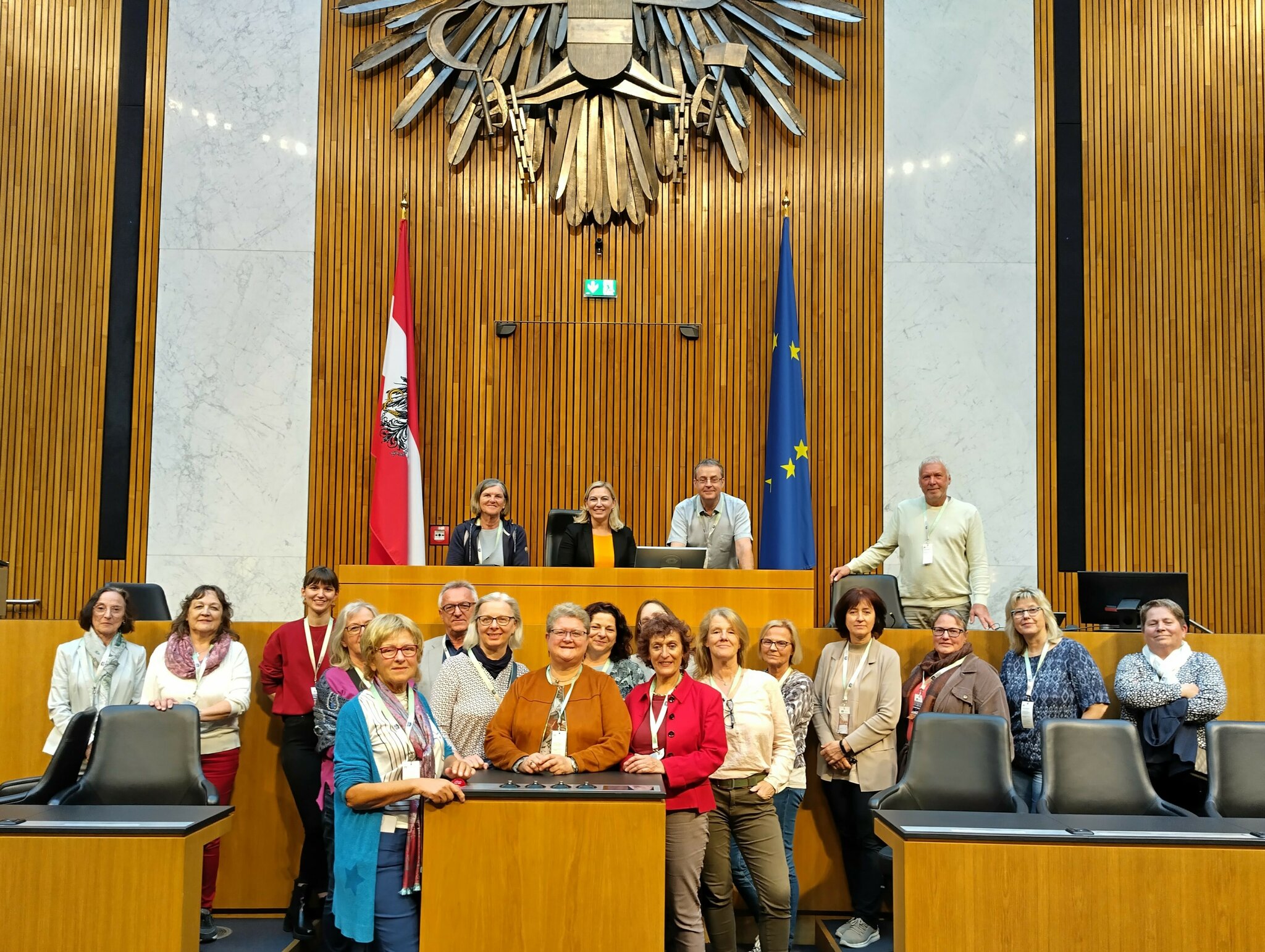 Bezirk Tulln: Parlamentsführung mit BR Doris Hahn und den SPÖ Frauen ...