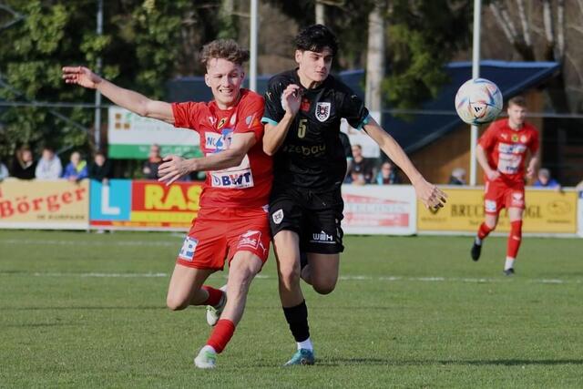 2. Klasse Süd: SV Ebensee fixiert mit 3:0 gegen Aurach den Meistertitel ...