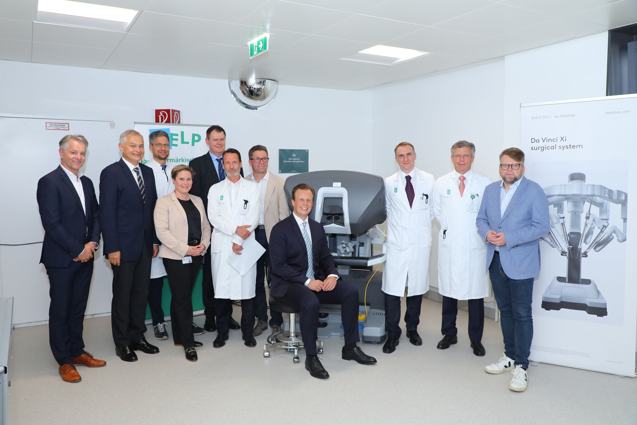 LKH Hochsteiermark Leoben: Roboter "Da Vinci 2" bereit für Operationen - Leoben