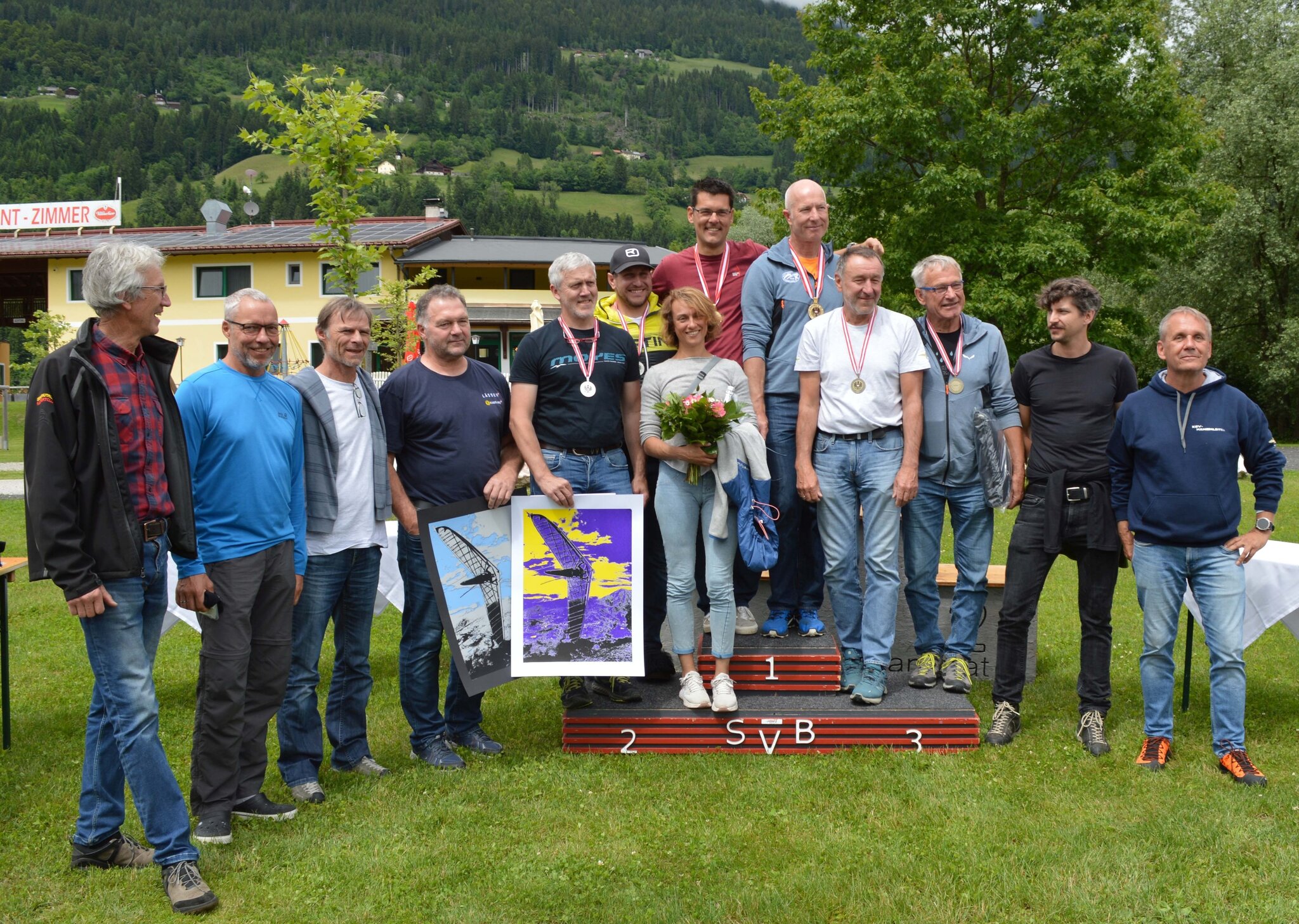 Emberger Alm: Erfolgreiche Staatsmeisterschaften im Drachenfliegen ...
