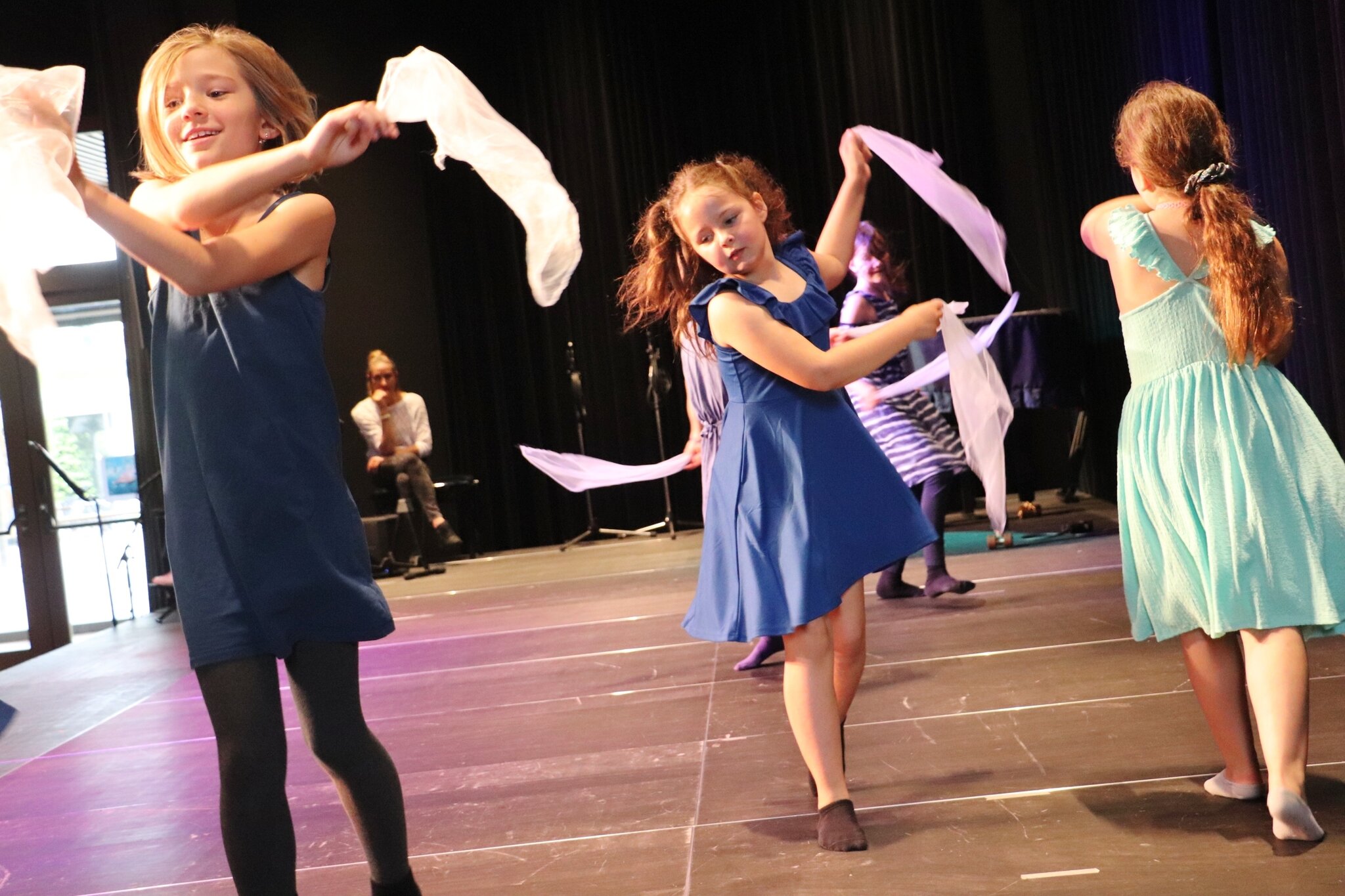 Tanzaufführung der Musikschule Kalsdorf: Wie tanzt das Meer? - Graz ...