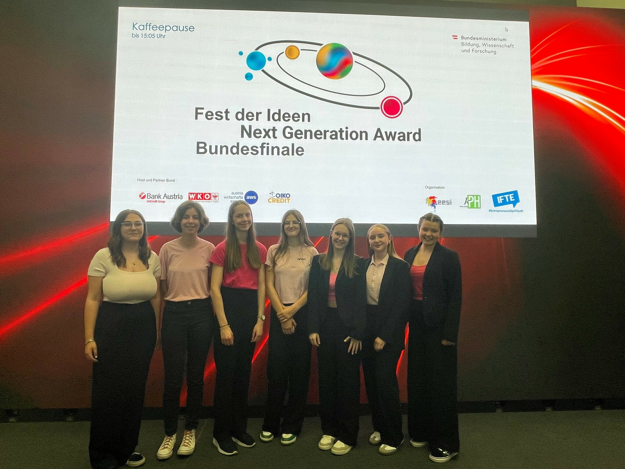 Schülerinnen der HLP Oberwart beim Bundesfinale des NEXT GENERATION AWARDs in Wien - Oberwart
