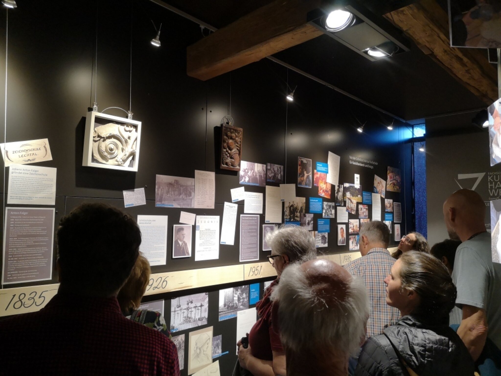 MeinBezirk vor Ort - Elbigenalp: Wunderkammer gewährt Einblicke in ...