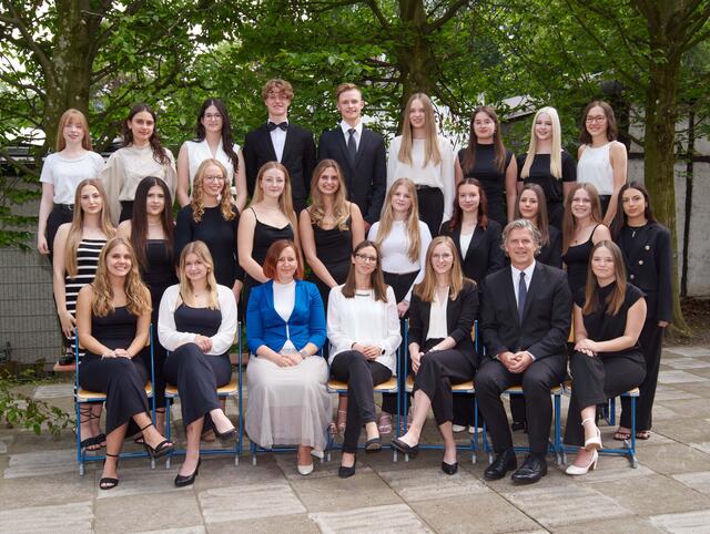 Maturafotos: Das BORG Ried gratuliert den Absolventen und ...
