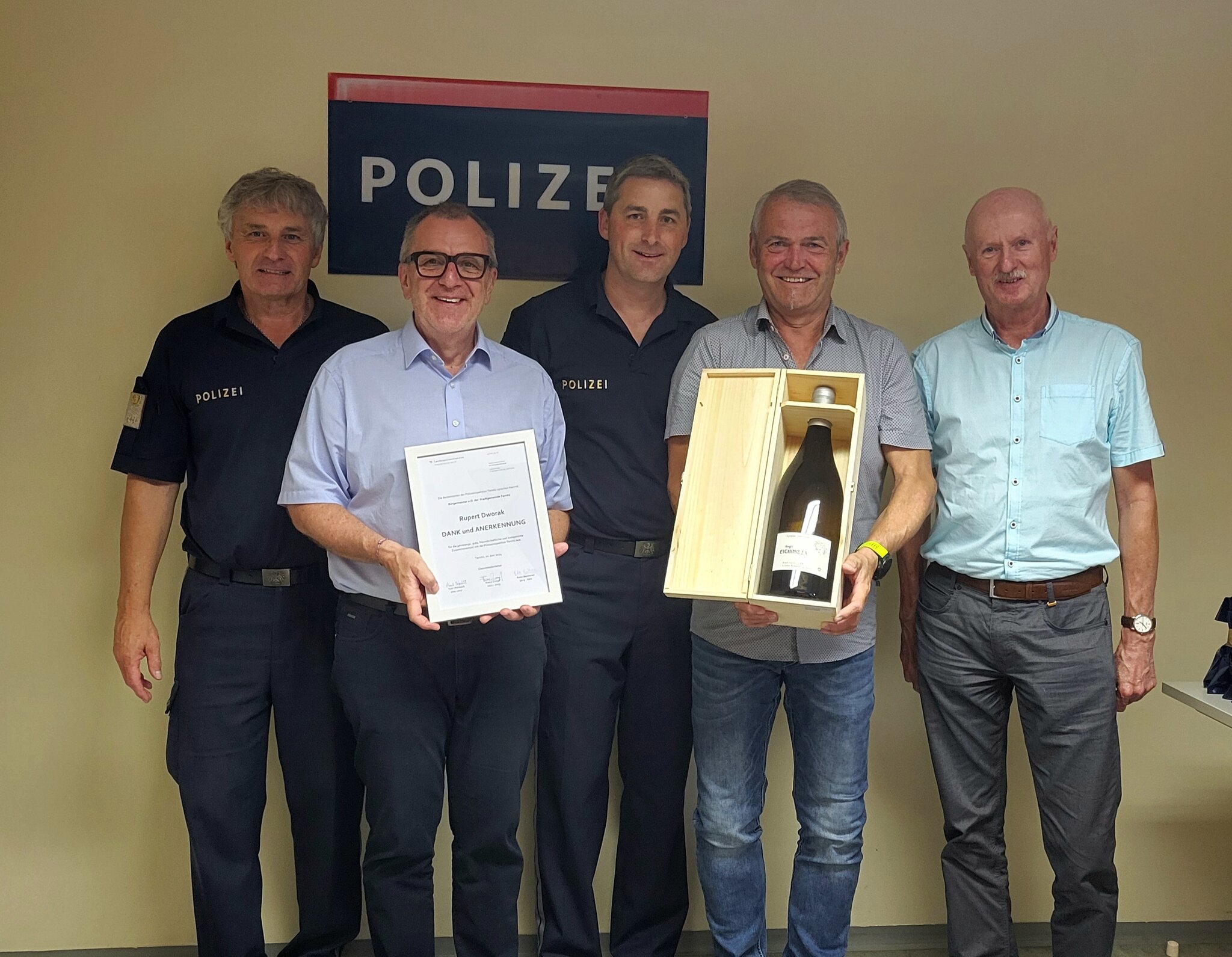 Ternitz: Stadtchef a.D. wurde von der Polizei eingeladen - Neunkirchen