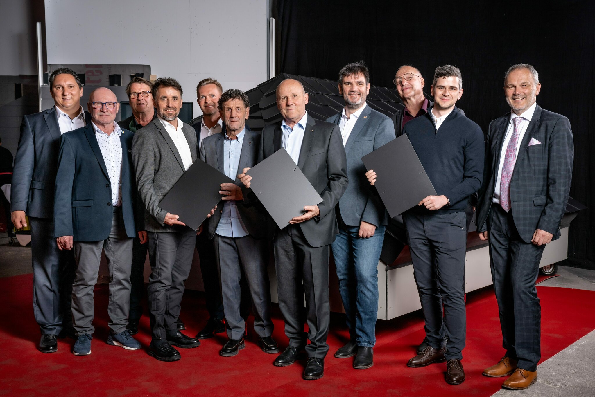 Besonders robust: Swisspearl präsentiert neu entwickelte Dachplatte ...