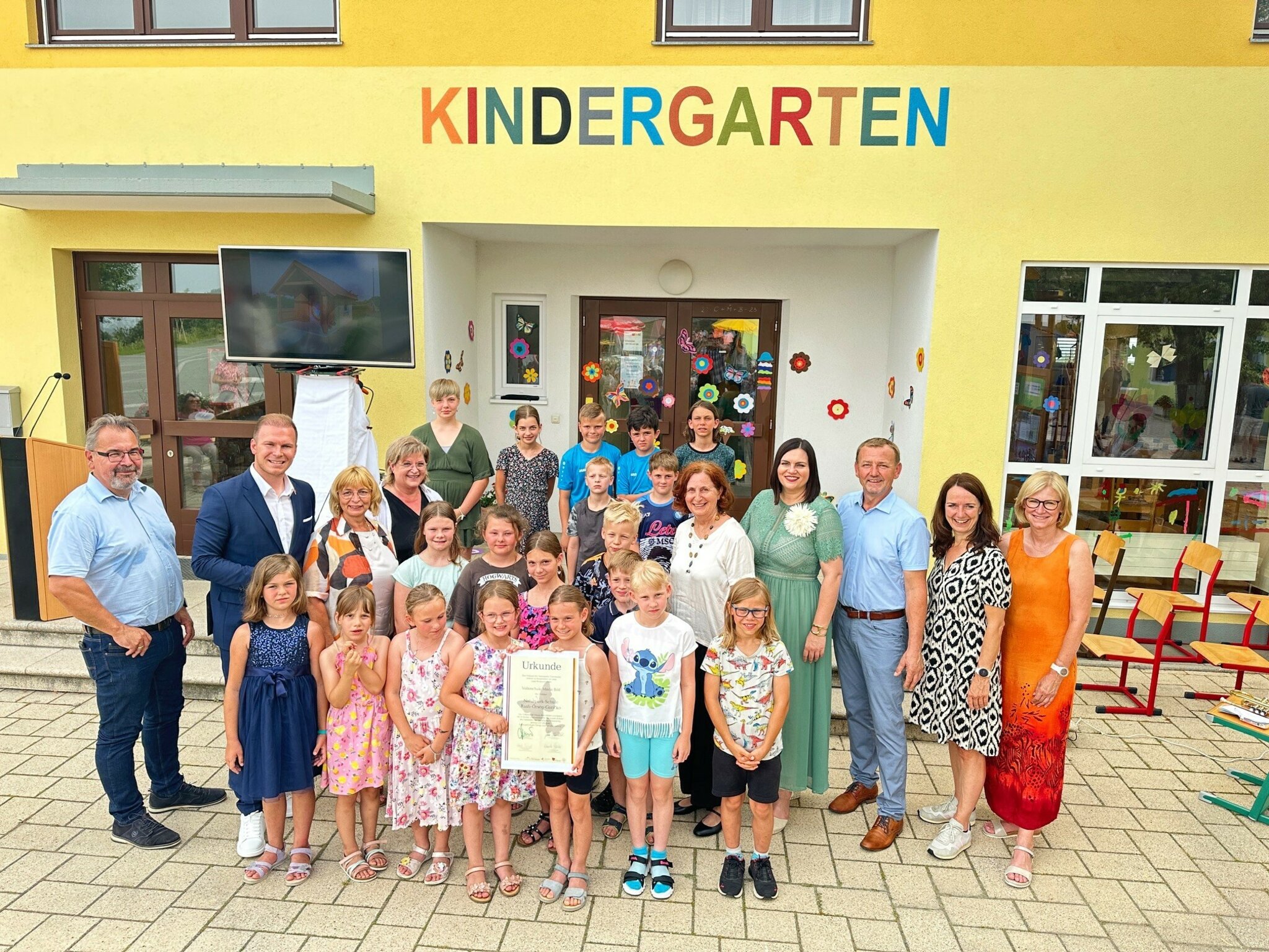 Zertifizierung: Volksschule Maria Bild ist jetzt Naturparkschule ...