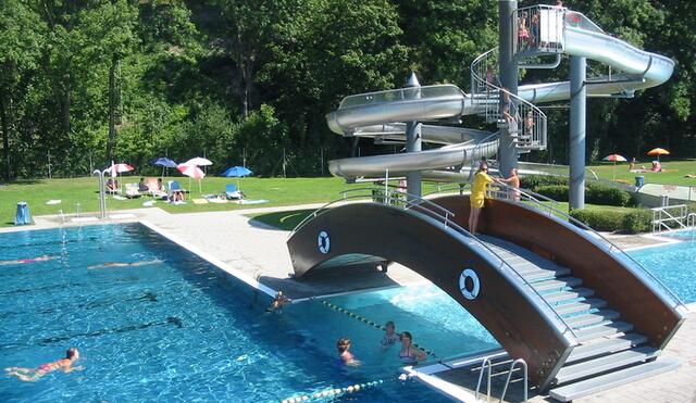 Geheimtipps: Freibäder und Naturbadeplätze im Bezirk Ried - Ried