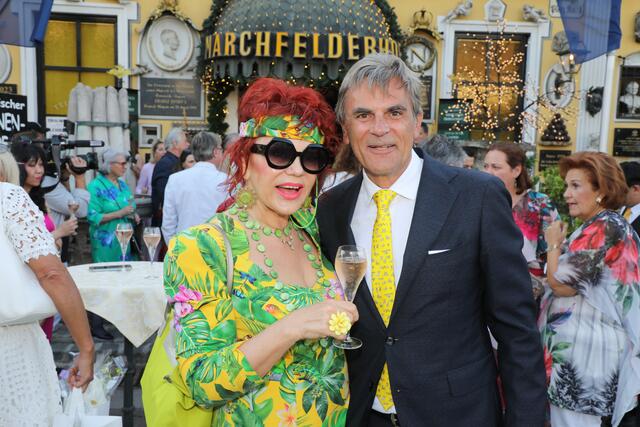 Marchfelderhof in Deutsch-Wagram: Opernsängerin Birgit Sarata lud zu ...