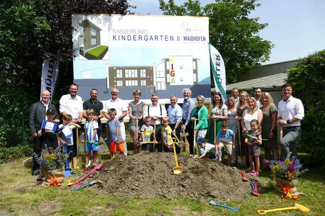 Heubachstraße Waidhofen: Spatenstich für Kindergarten-Generalsanierung ...