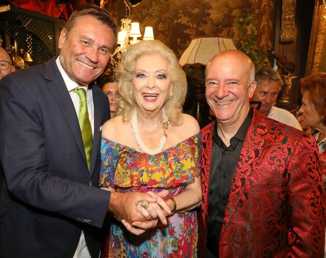 Marchfelderhof in Deutsch-Wagram: Opernsängerin Birgit Sarata lud zu ...