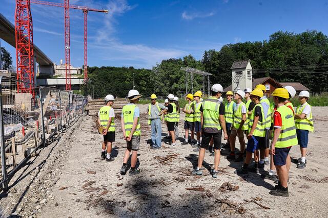 Baustellenbesichtigung an der Westautobahn: HTL1 Linz: Packende ...