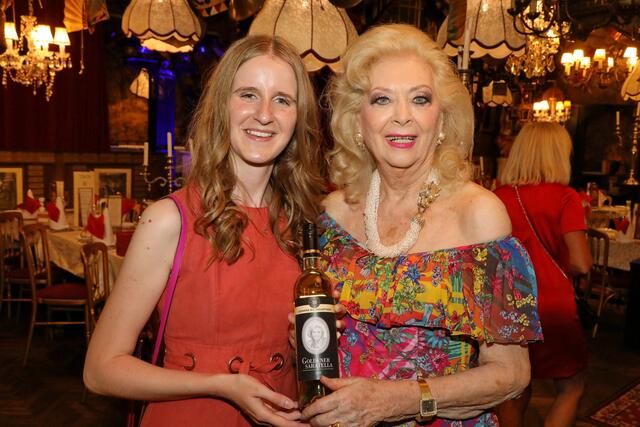 Marchfelderhof in Deutsch-Wagram: Opernsängerin Birgit Sarata lud zu ...