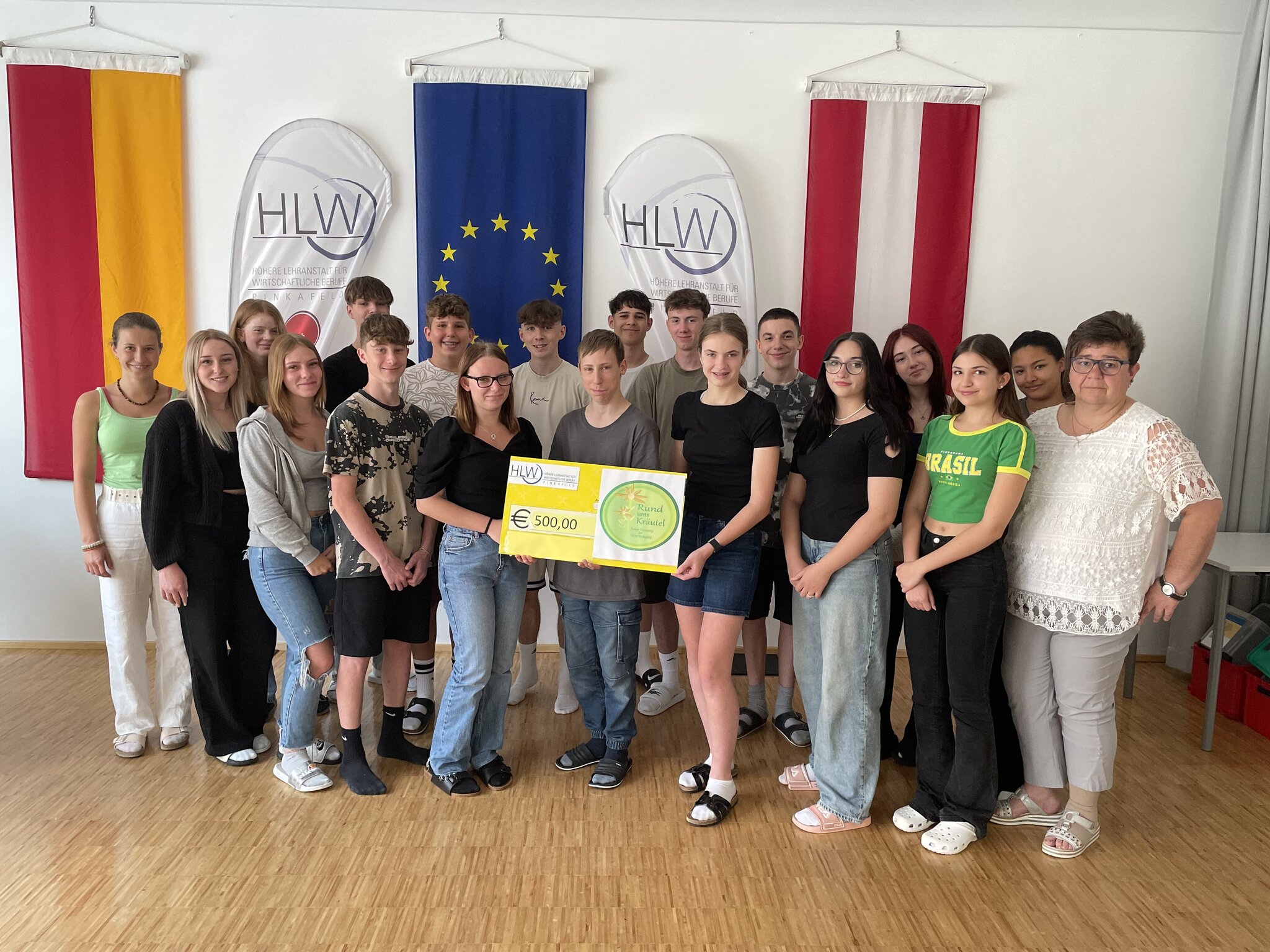 "Wir helfen": Juniorfirma der HLW Pinkafeld spendet für Hochwasser ...