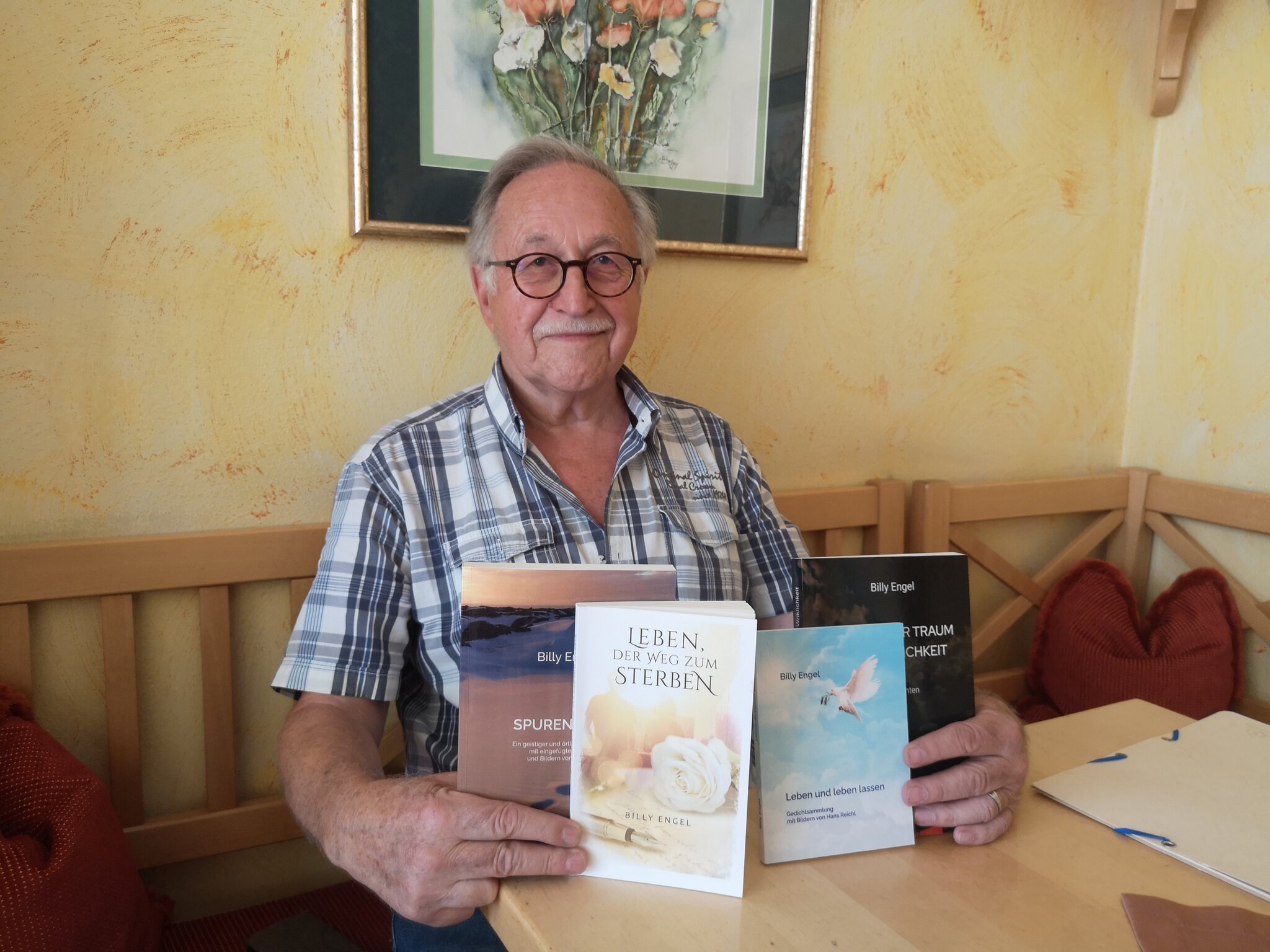 Autor präsentiert weitere Bücher: Bücher schreiben als Perspektive ...