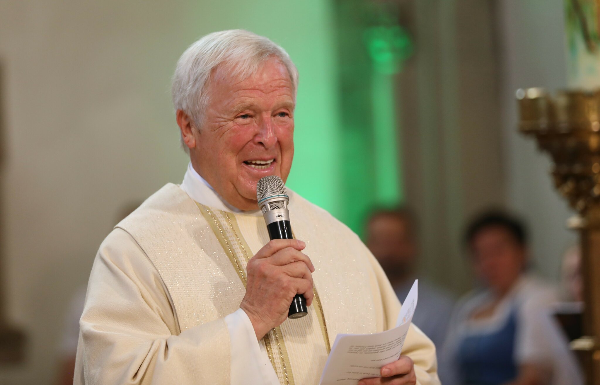 Pfarre St. Valentin: Pfarrer i.R. Msgr. Johann Zarl feierte sein Goldenes Priesterjubiläum - Enns