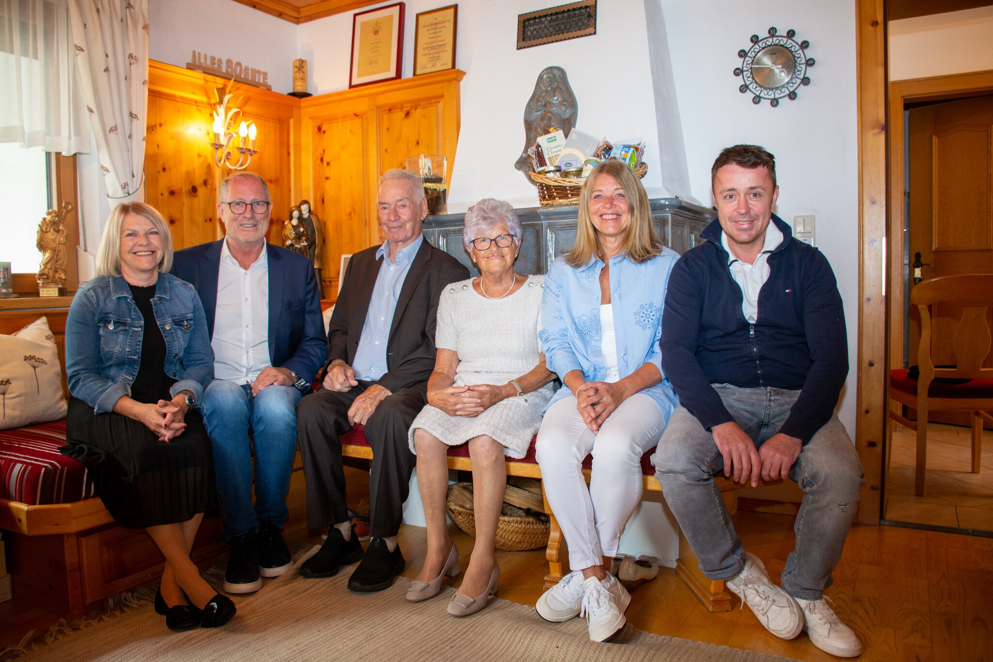 Runder Geburtstag in Ischgl: 85. Geburtstag von Frau Ernestine Zangerl ...