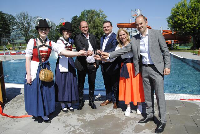Gemeinde Westendorf: Neues Schwimmbad konnte feierlich eröffnet werden ...