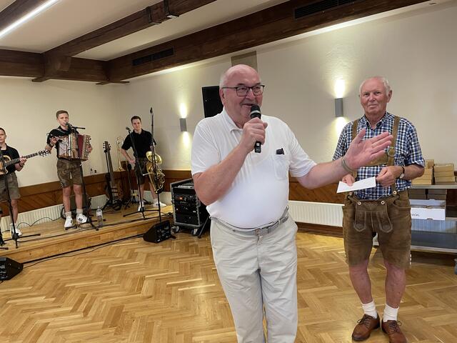 Tanz: Sommerfest der Senioren Weiz fand beim Gasthaus Hafner statt - Weiz