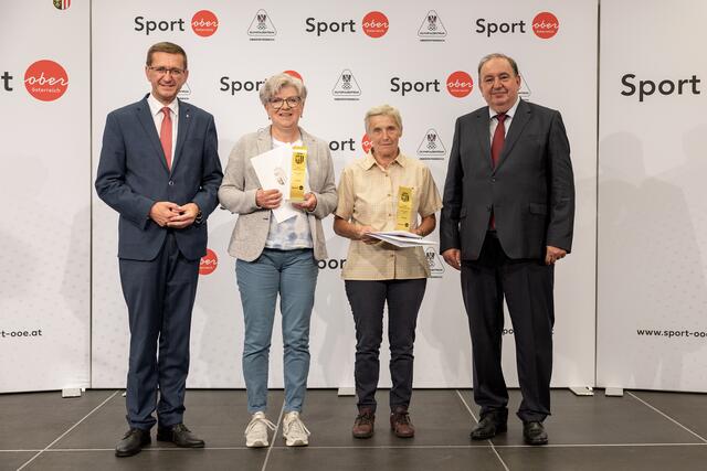 Bezirk Kirchdorf: Sportehrenzeichen in Gold und Silber vergeben - Kirchdorf