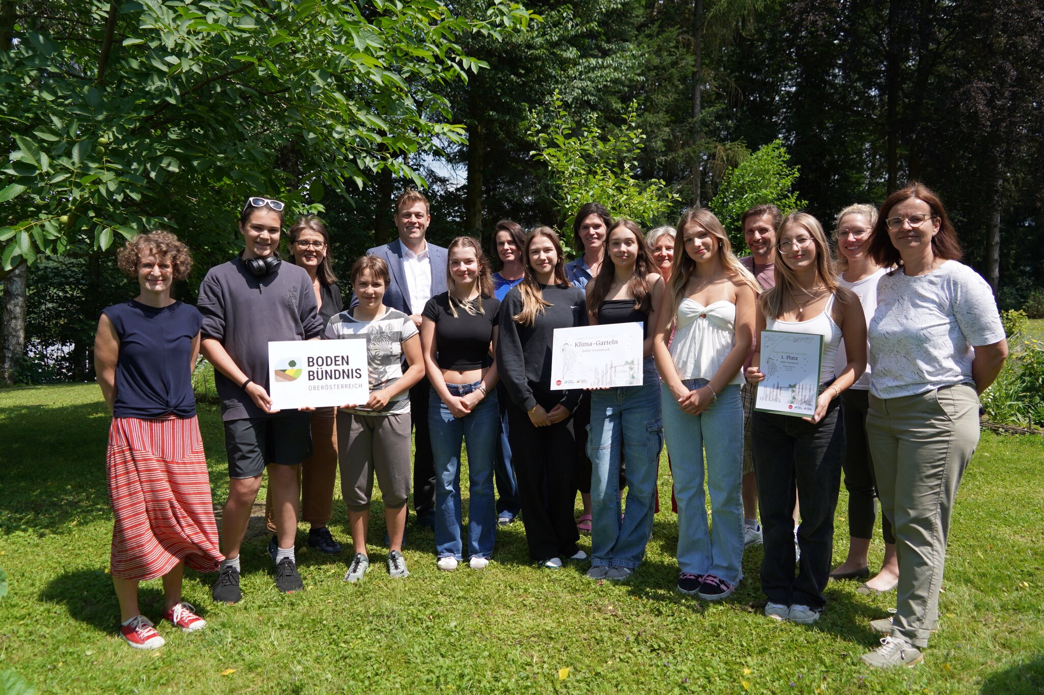 Schüler haben grüne Daumen: BAfEP Vöcklabruck gewinnt das Klima-Garteln ...