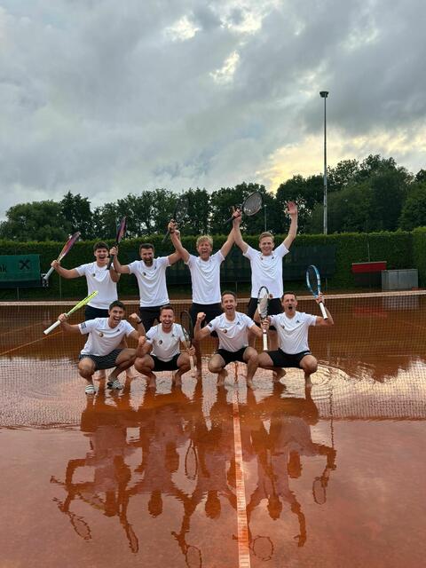 USV Neuhofen: Aufstieg in die Regionalliga in der vorletzten Runde ...