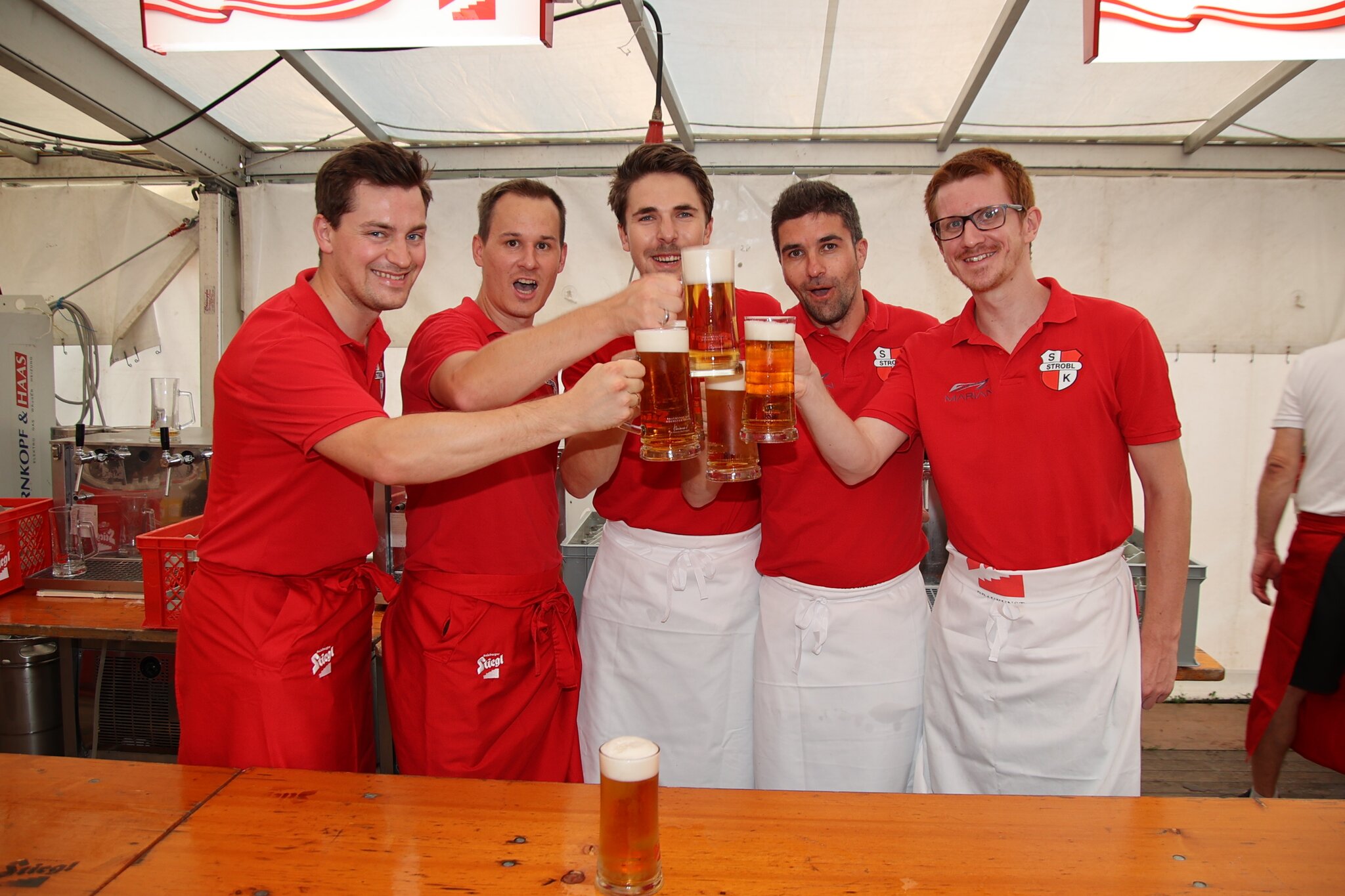 Publikumsmagnet Strobler Wiesn: Strobler Wiesn lockte mit Musikvielfalt ...