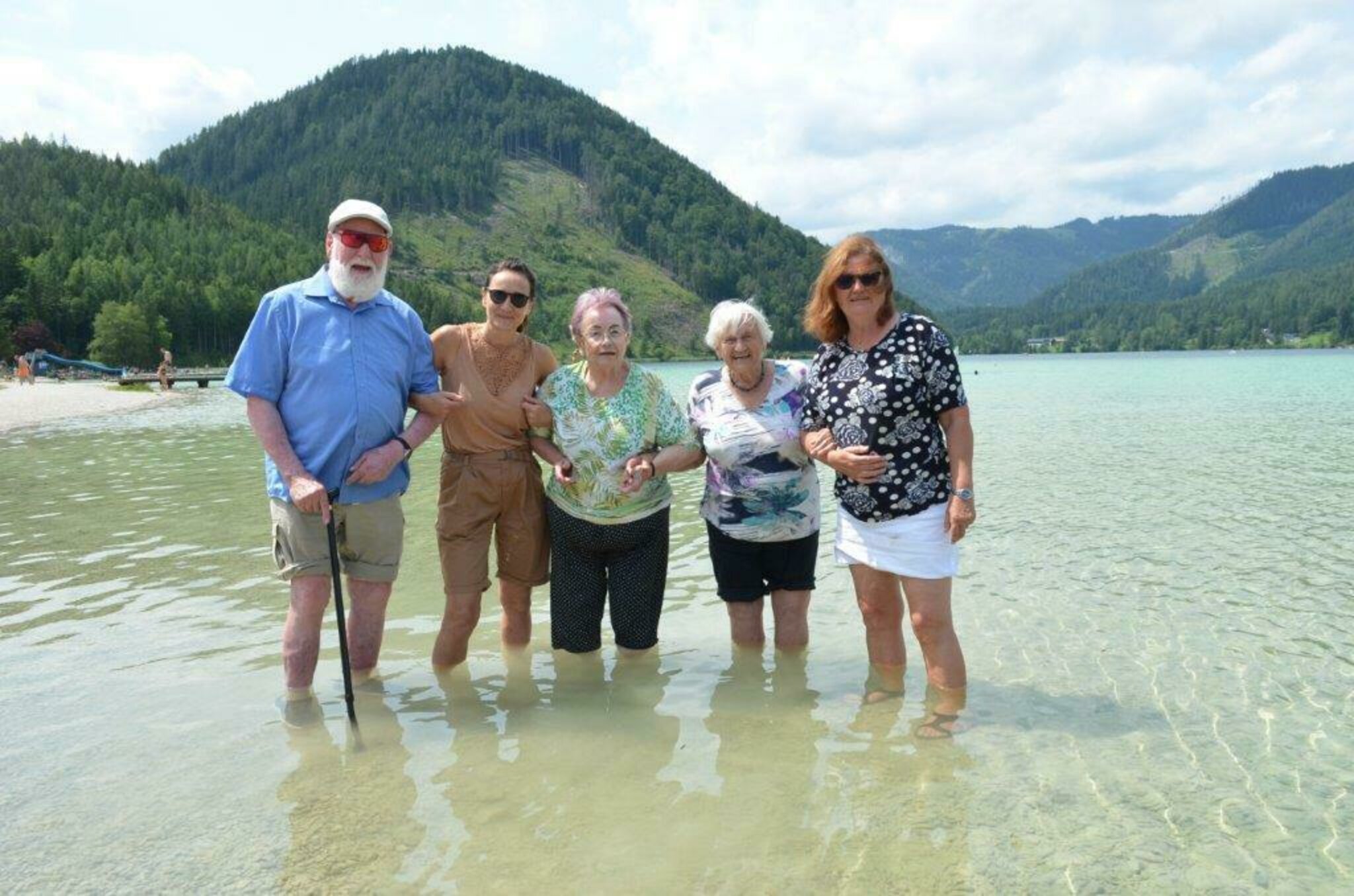 Den Sommer Genießen Pilgerfahrt Und Kühles Wasser Für Pbz Bewohner