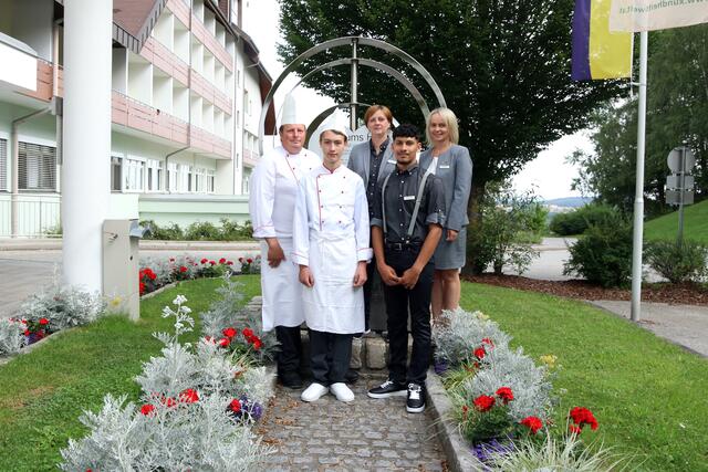 Startschuss: Neue Lehrlinge im Herz-Kreislauf-Zentrum Groß Gerungs - Zwettl