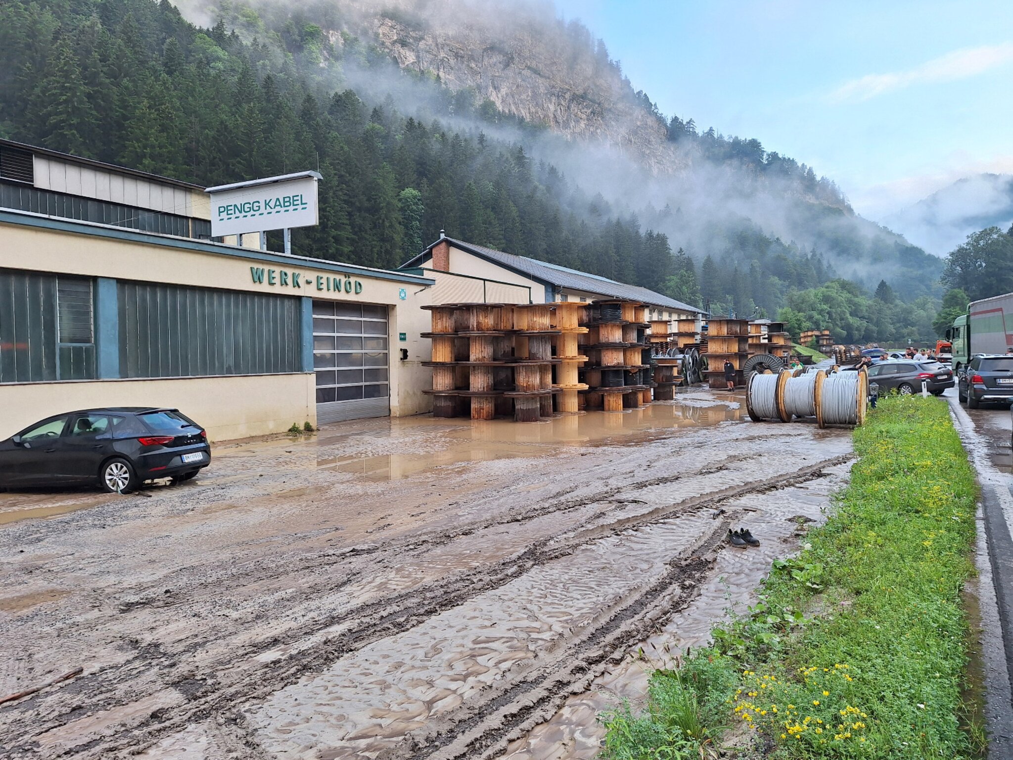 Aktuell steht die Produktion still: Pengg Kabel kämpft mit Folgen des ...